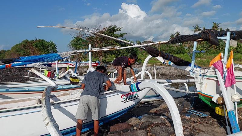 Hindari Bahaya Gelombang Tinggi di Tengah Perairan, Sebagian Besar Nelayan di Karangasem Tidak ...
